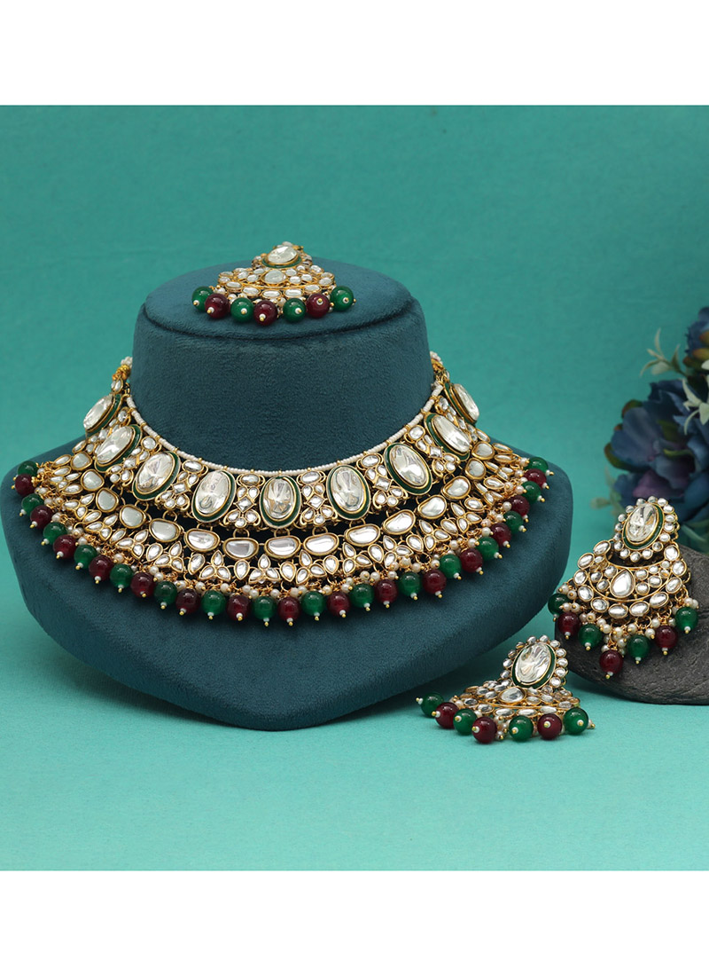 Green Color Kundan Necklace Set Catalog